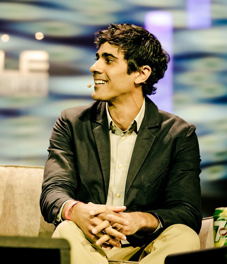 9 CEOs with Ridiculously Low Annual Salaries - StartUp Mindset