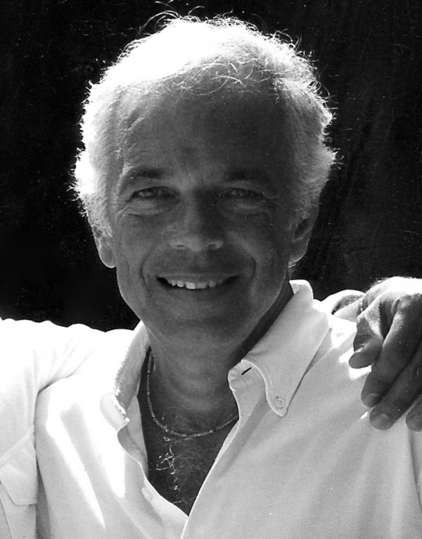 10 Greatest Fashion Entrepreneurs of All Time - StartUp Mindset