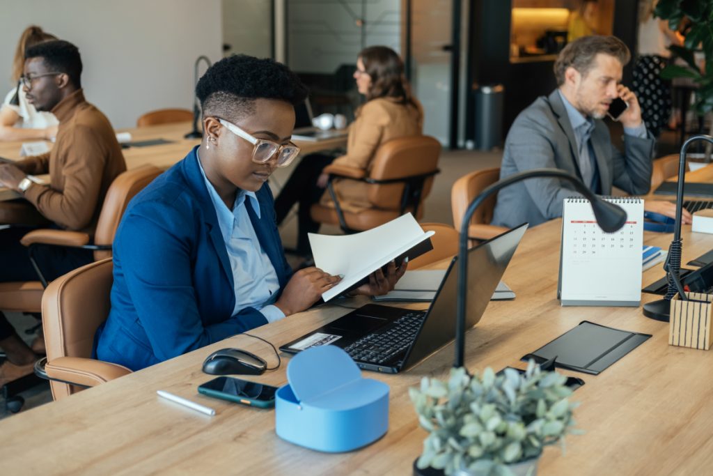 15 Qualities of a Good Employee to Look For When Hiring - StartUp Mindset