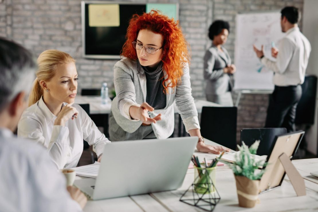 5 Advantages and Disadvantages of Being a Supervisor - StartUp Mindset