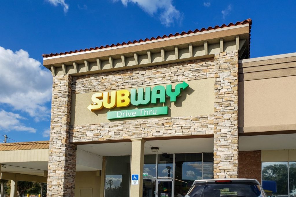 10 Companies That Started Small and Made It Big - StartUp Mindset